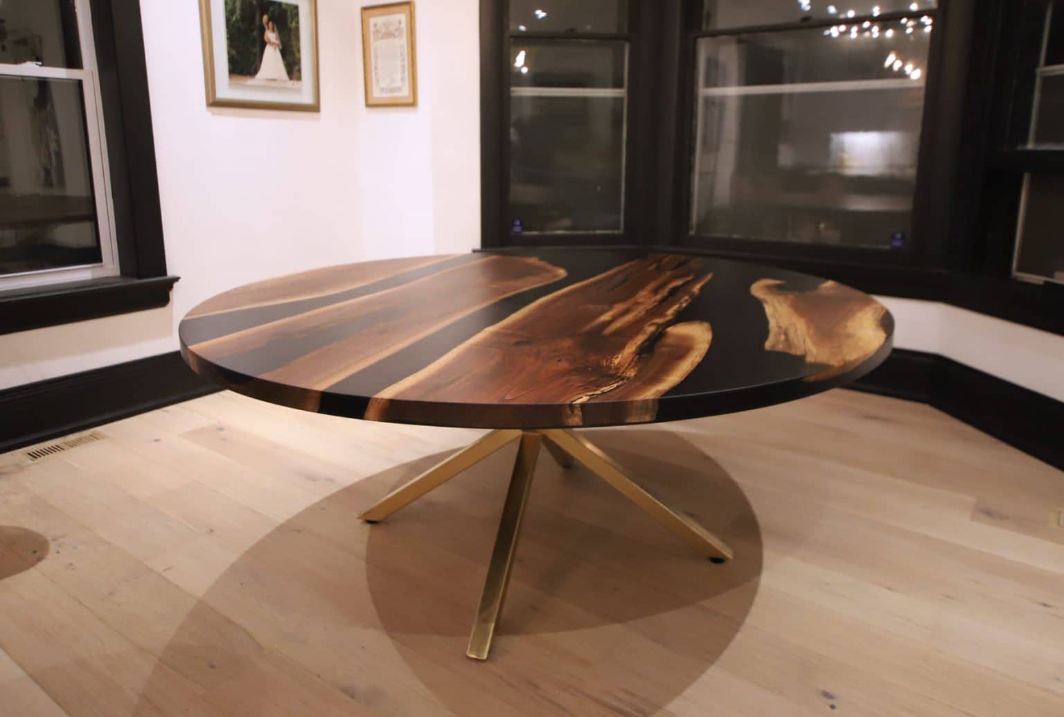 walnut_resin_table_epoxy - Maccdesign